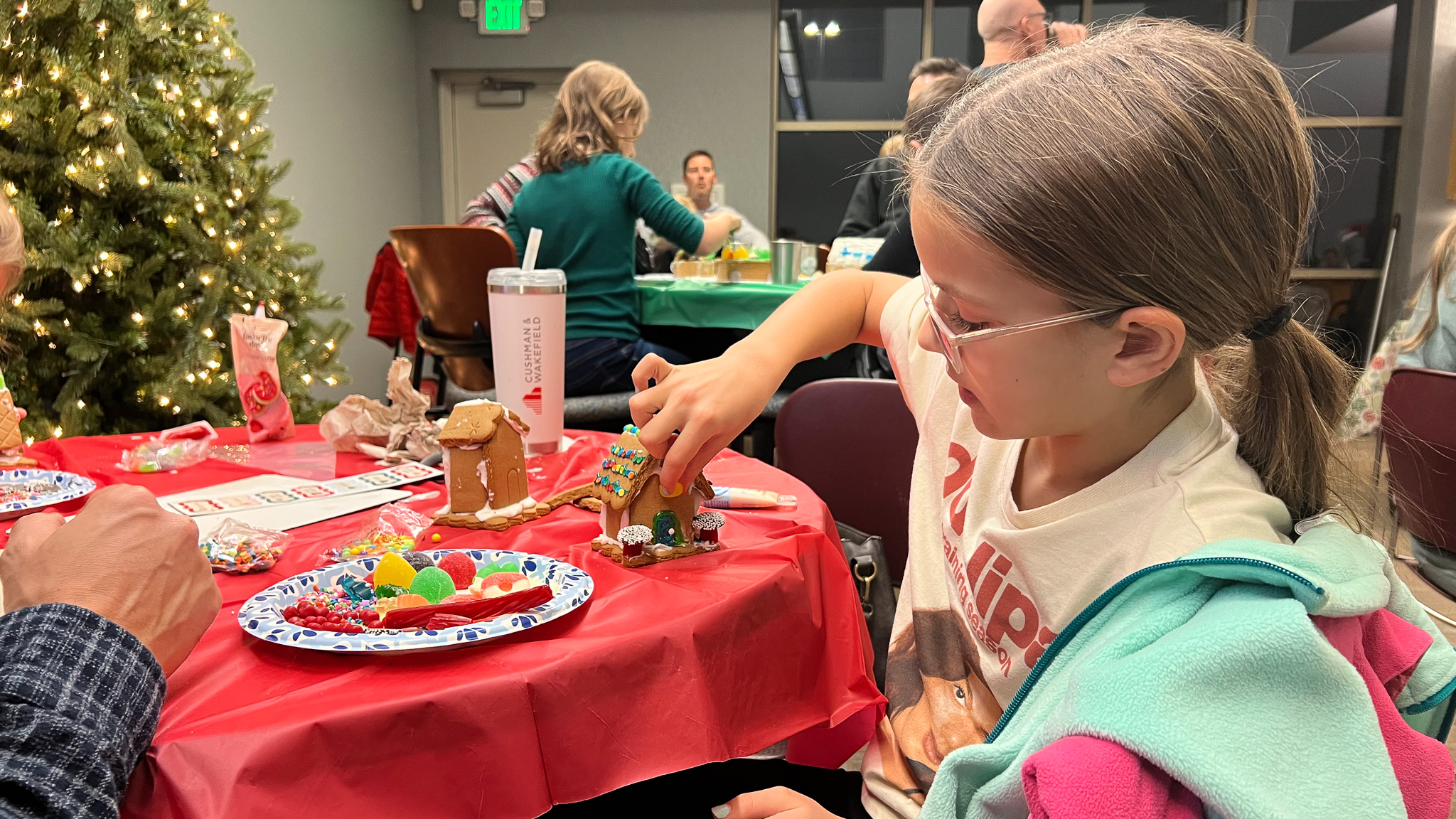 Impactful Moment #7: Gingerbread House Decorating & Family Dinner ...